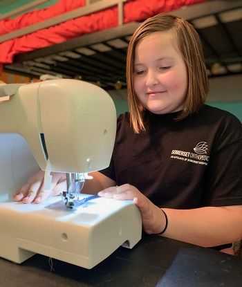 5 Best Mid Range Sewing Machines (Sept. Update) 2023